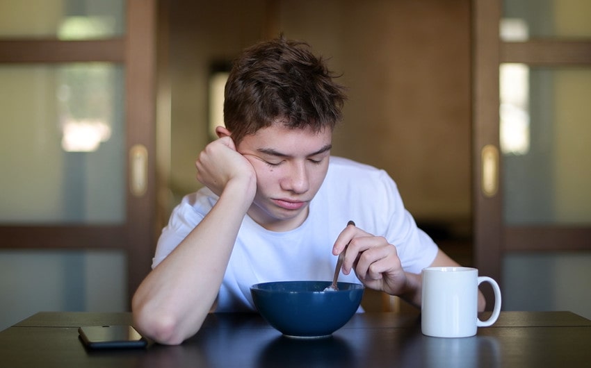 Symptoms of Not Eating Enough and How to Address Them