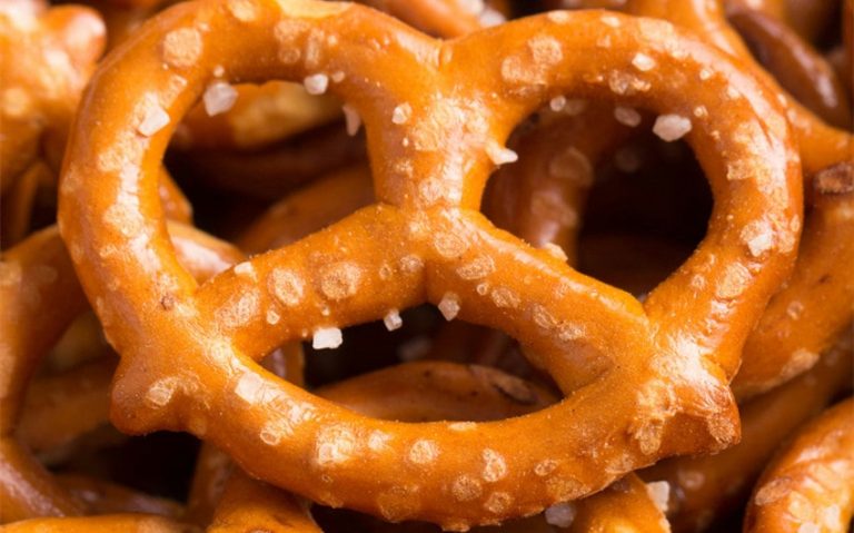 Top 12 Foods That Make Your Face Fat You Should Avoid