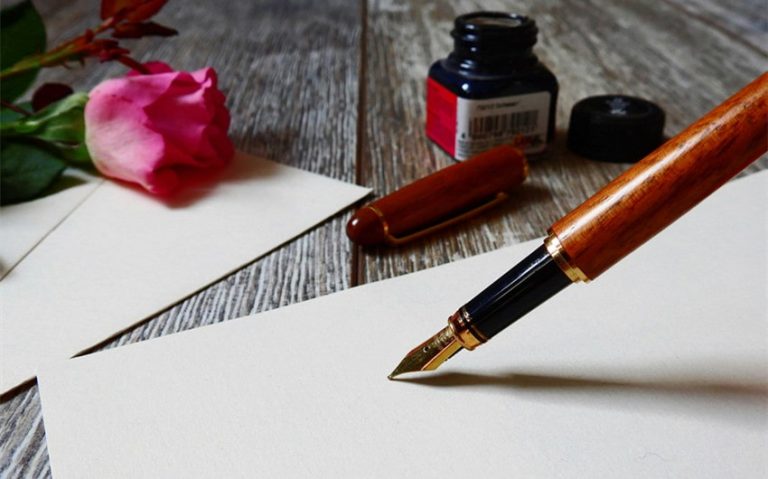 16 Famous Writers Who Achieved Success with Pen Names